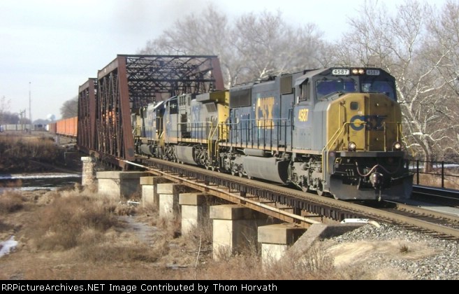 After working Manville yard, Q300 heads east